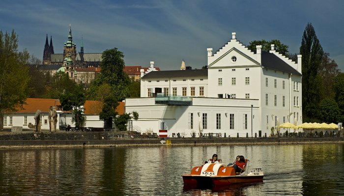 Kampa Museum | Avantgarde Prague