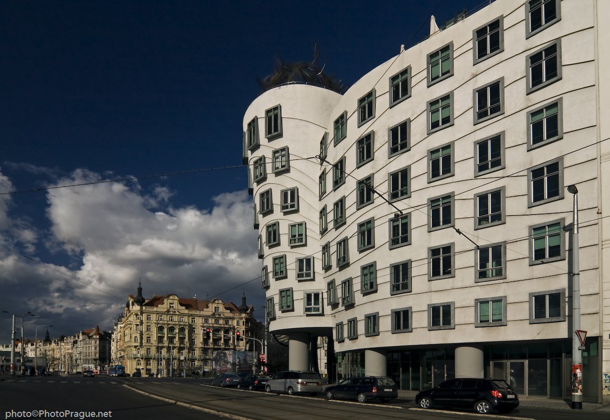 Dancing House | Avantgarde Prague