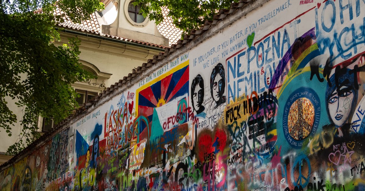 lennon wall