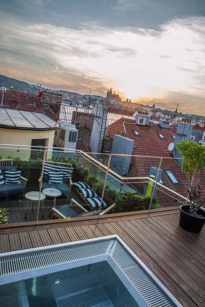 City Rooftop Jacuzzi Designs 24 Jacuzzi Rooftop Ideas | Rooftop,