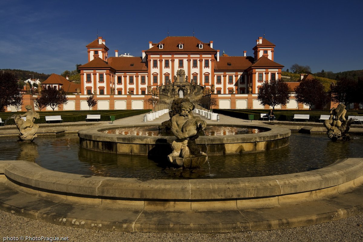 Troja Château | Avantgarde Prague