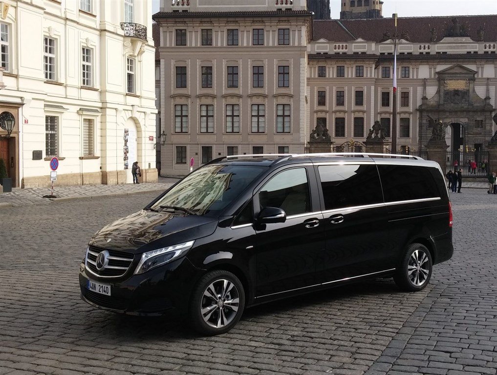 Transfer City Centre → Airport – Minivan | Avantgarde Prague