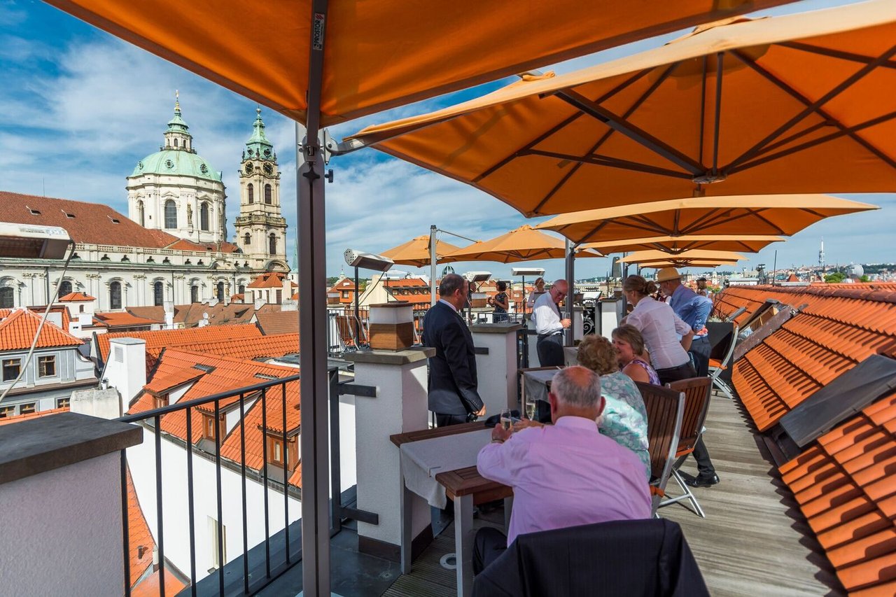 CODA Restaurant | Avantgarde Prague