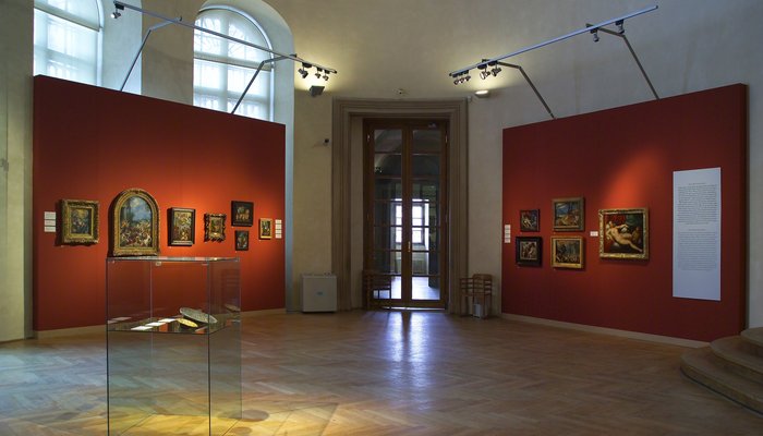 Sternberg Palace | Avantgarde Prague
